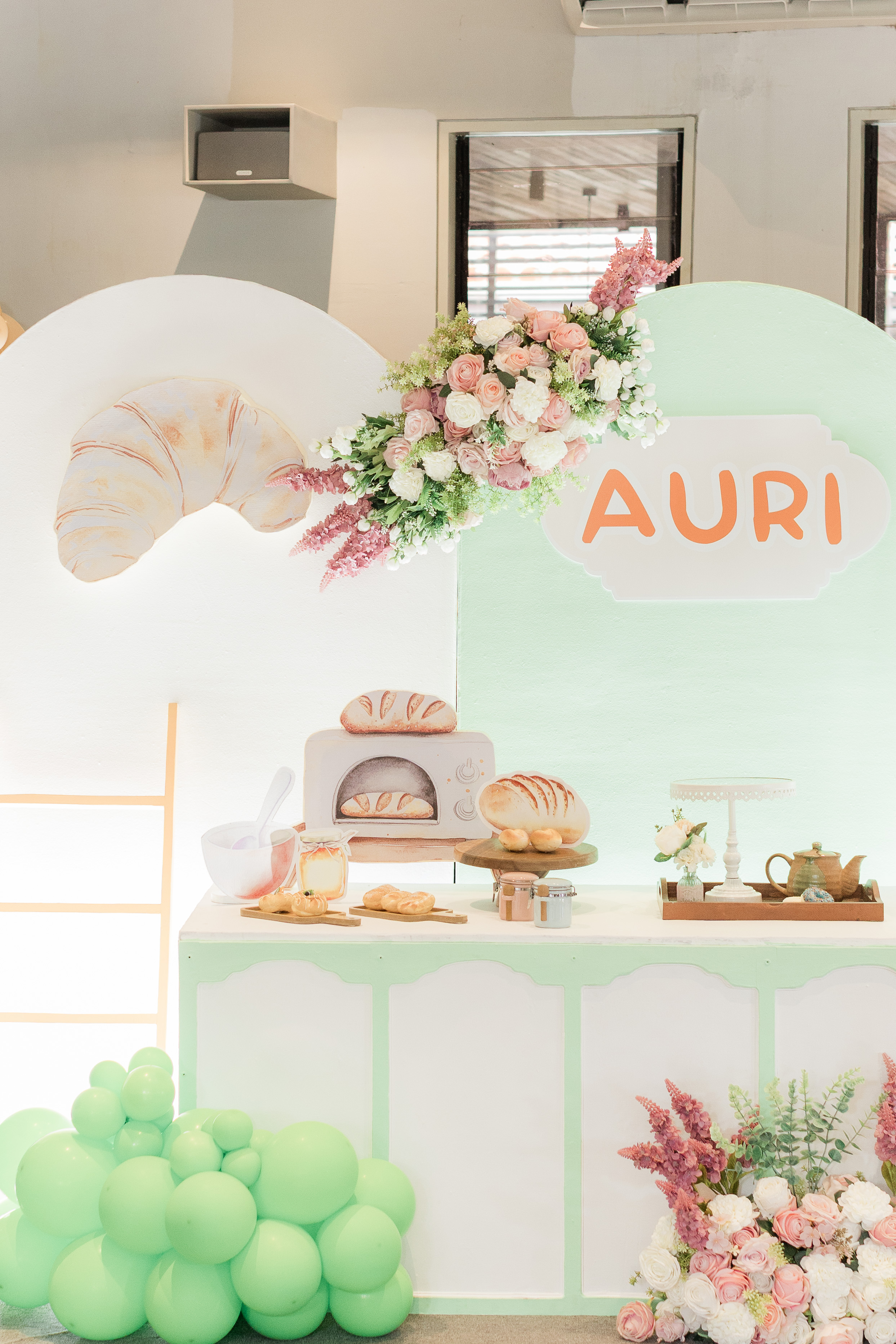 STYLE IT DAINTY – Clean, Minimalist Styling Full Event Styling Styled ...